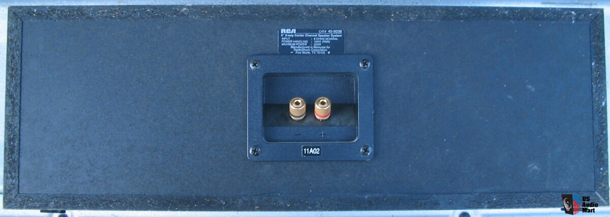 RCA/Radio Shack CAT# 40-5038 5" 2 way Center Channel bookshelf Speaker ...