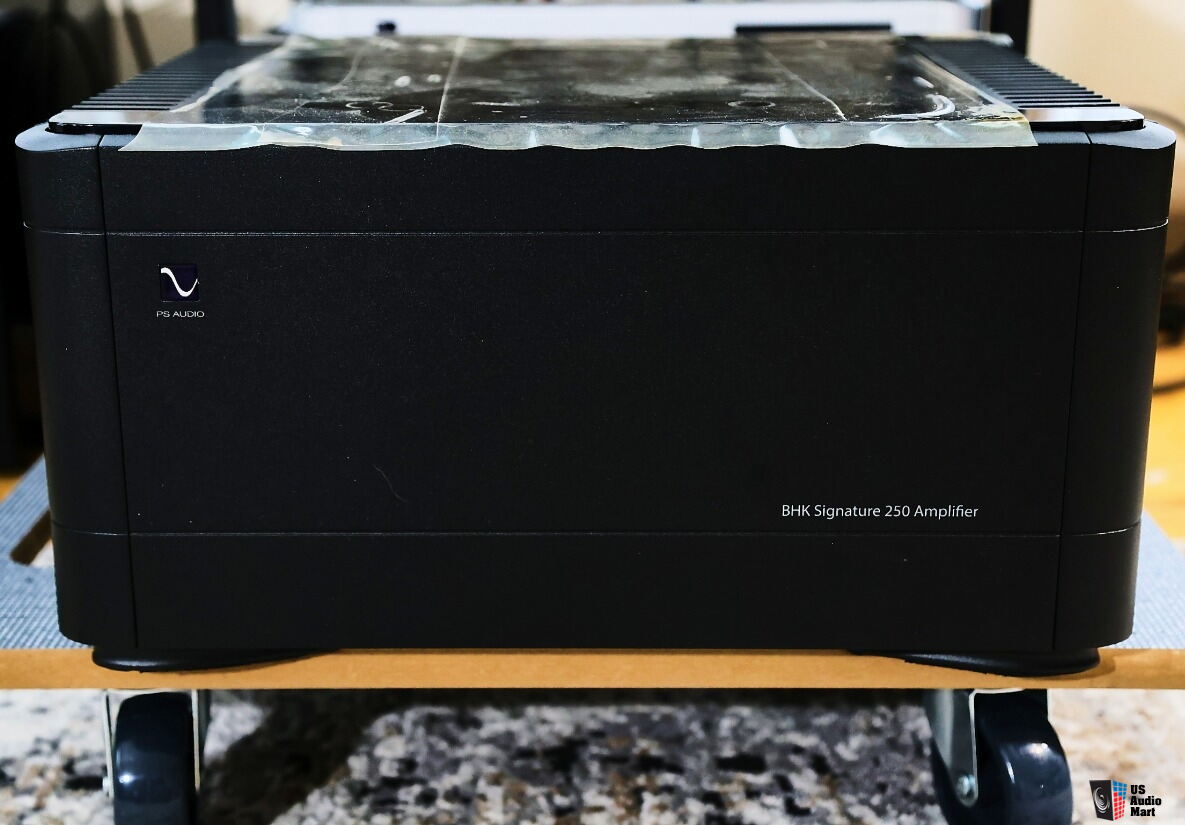 PS AUDIO BHK Signature Amplifier Stereo-- 250 Per Side—Looks Mint For ...