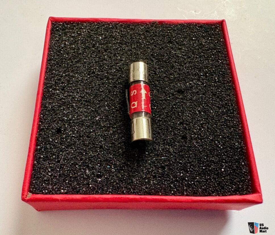 QSA Black/Red 5A Slow Blow fuse Photo #5720949 - US Audio Mart