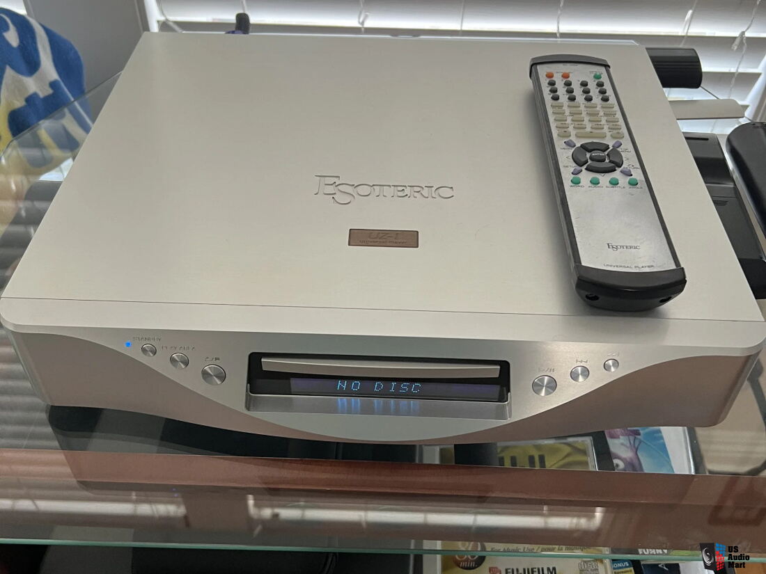 Esoteric UZ1 Universal Disc Player - Mint / Serviced For Sale - Canuck ...