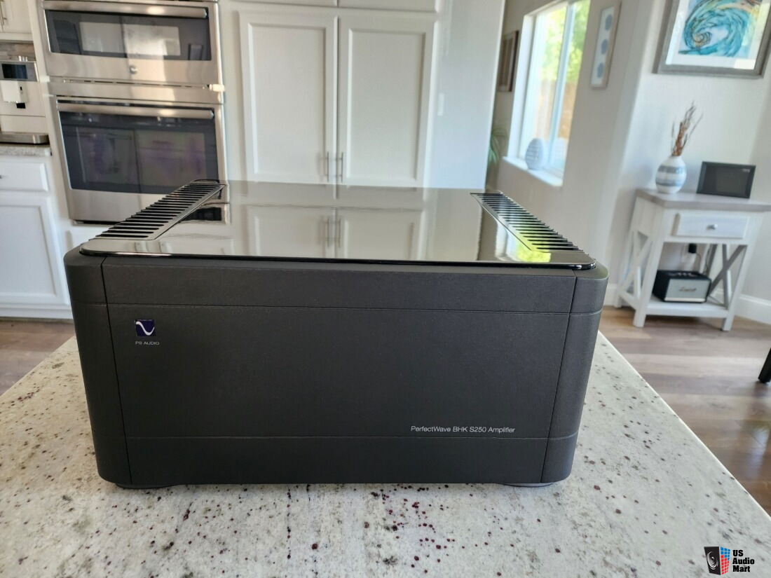 BHK Signature 250 Hybrid Stereo Amplifier black Photo #5721367 - US ...
