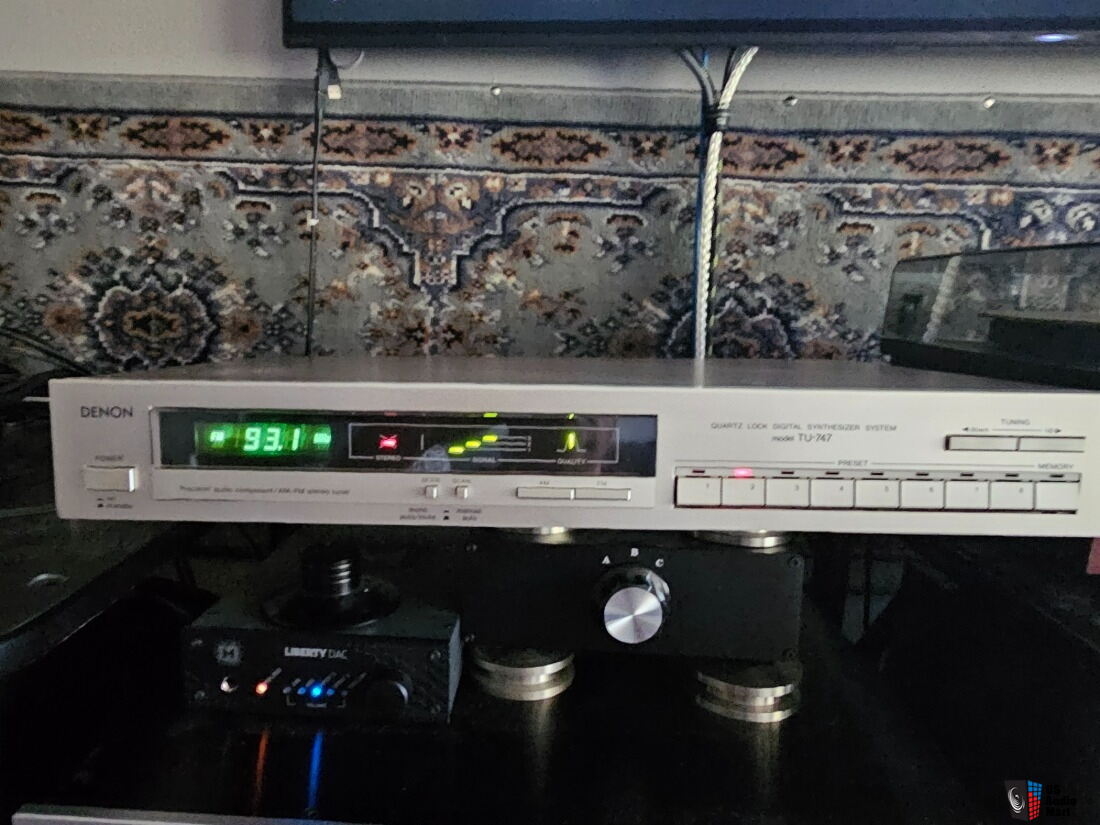 Denon- Model TU-747 Quartz Lock Digital Tuner in Very Nice Condition ...