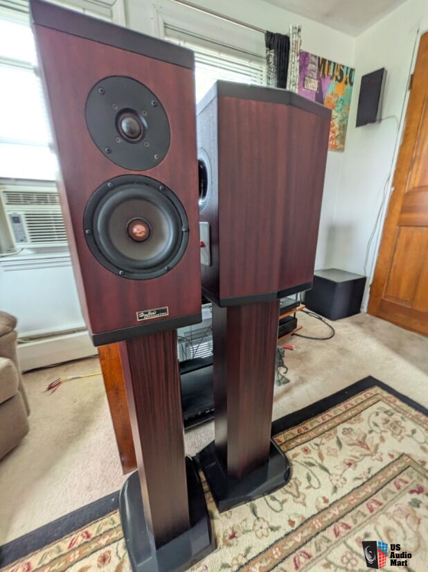 Tyler Acoustics D4 Monitors in Ribbon mahogany w/ Corian stands!Trades ...
