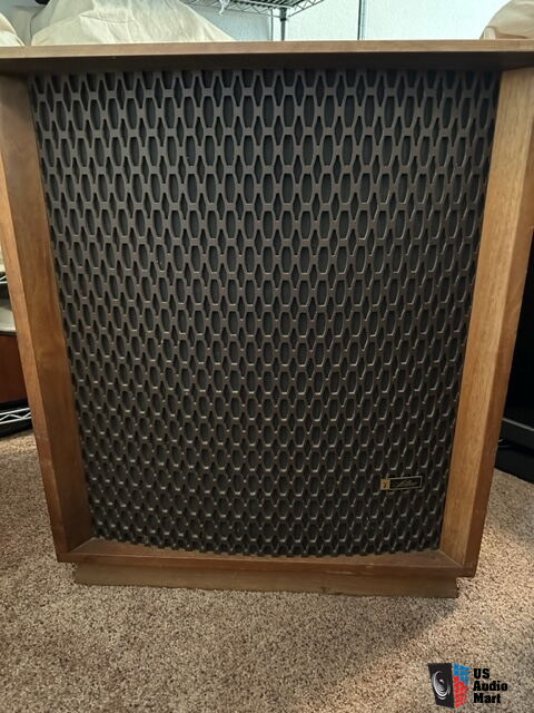 Altec Valencia 846A, very, very nice condition, both grills fully ...