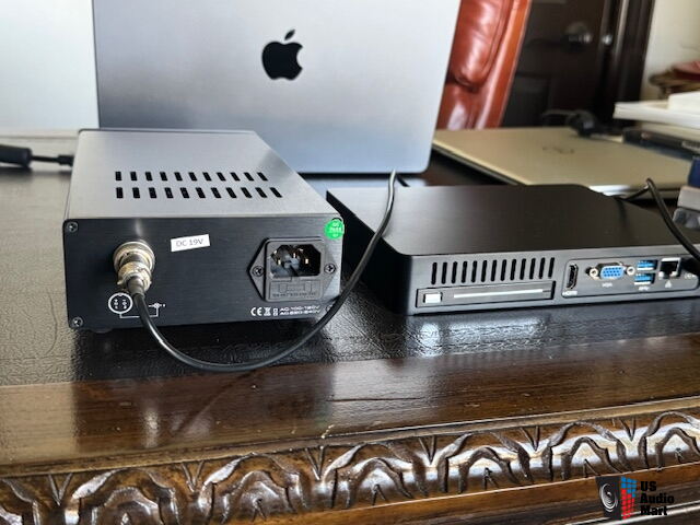 Small Green Computer sonicTransporter i5 with 19v Linear Power Supply ...