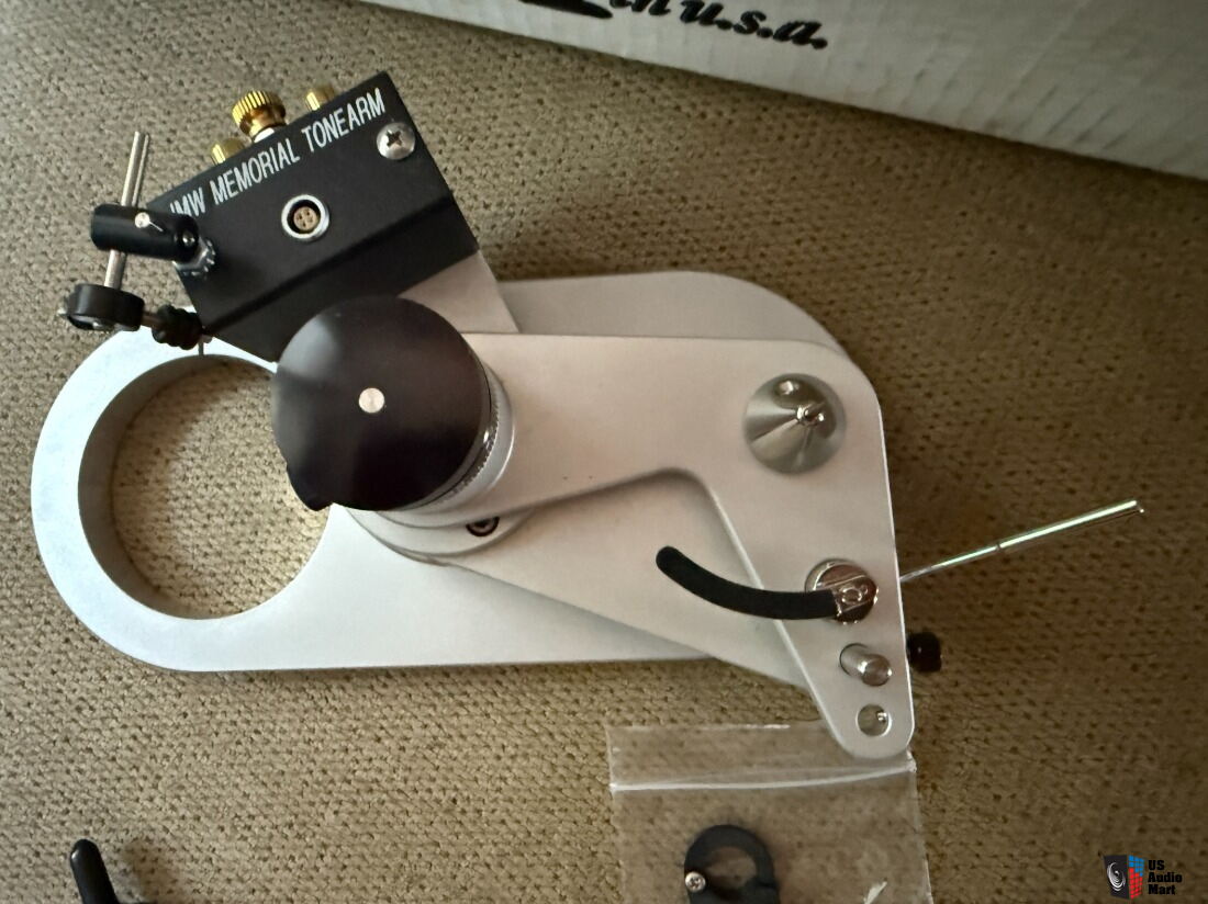 VPI 12" VTA Base Tower + Avenger/HR-X Armboard Photo #5746337 - US ...