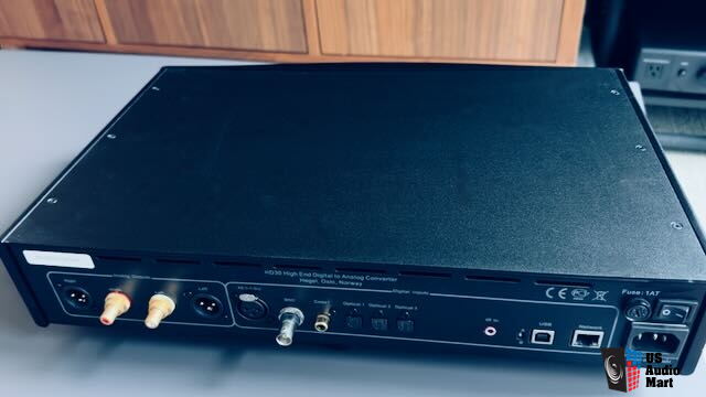 Hegel HD30 DAC - Excellent Condition - Original Remote, Manual, and Box ...