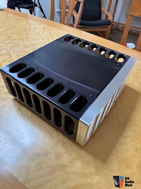 Jeff Rowland Model 625 S2 stereo amplifier. 50% off new price. Like New ...