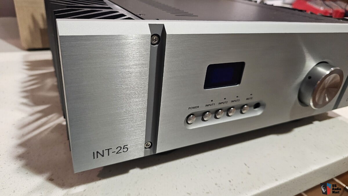 Pass Labs INT-25 Pure Class A Integrated Amplifier Photo #5758242 - US ...