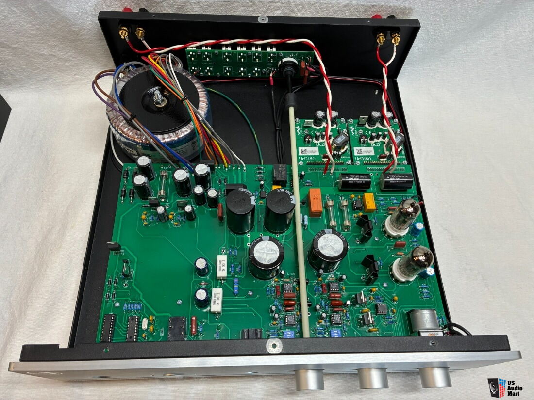 Rogue Sphinx V3 Integrated Amp with skeleton remote - Excellent ...
