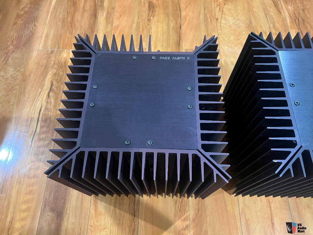 Legendary Pair of Pass Labs Aleph 2 Class A Single Ended Mono Block ...