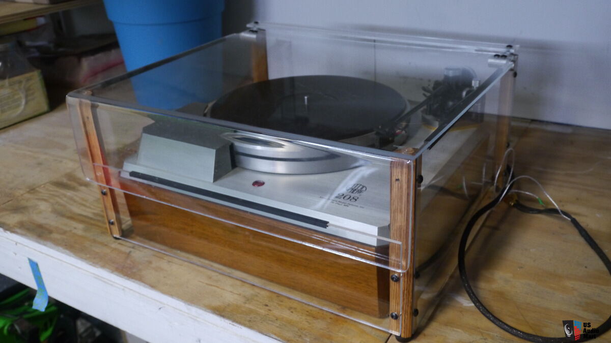 Empire 208 Turntable w/Graham 2.0 tonearm and custom plinth Photo ...