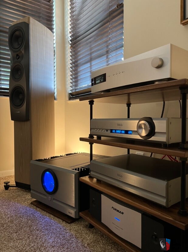 Complete system: DCS Rossini, Pass Labs XP-22. Pass Labs XA160.8 ...