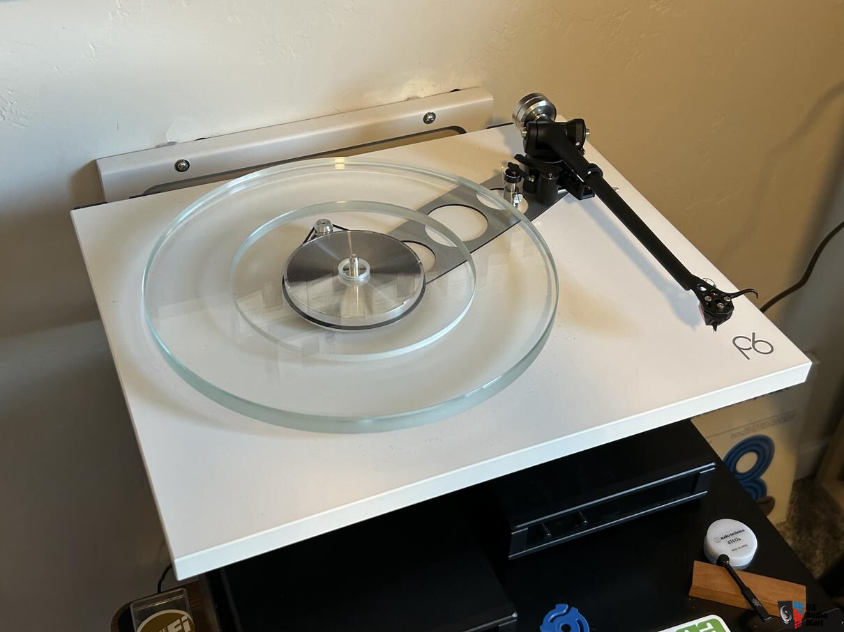 REGA Planar 6 (P6) in Polaris White w/Ania PRO MC cartridge and ...