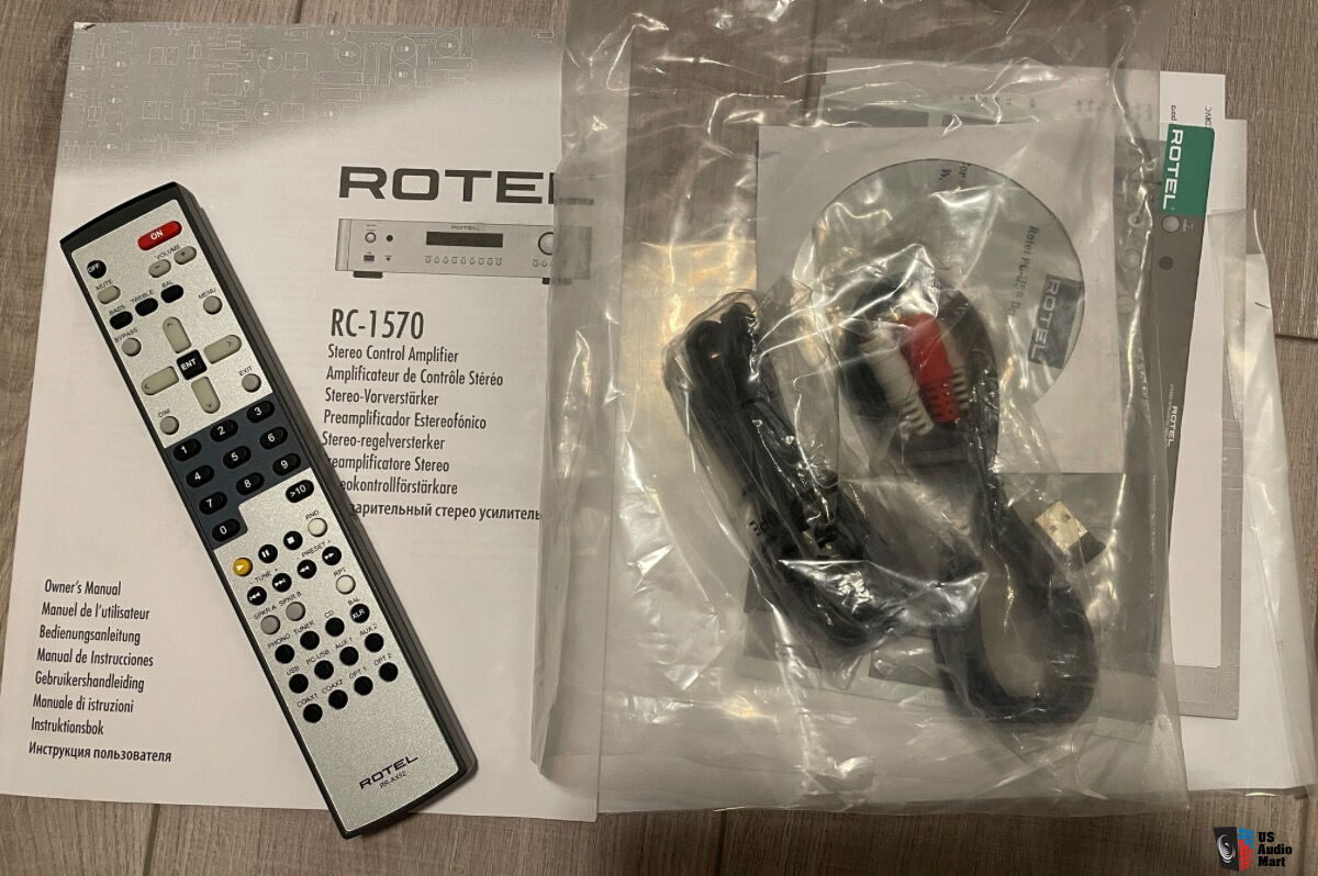 Rotel RC-1570 pre amp with built in dac and phono Photo #5780066 - US ...