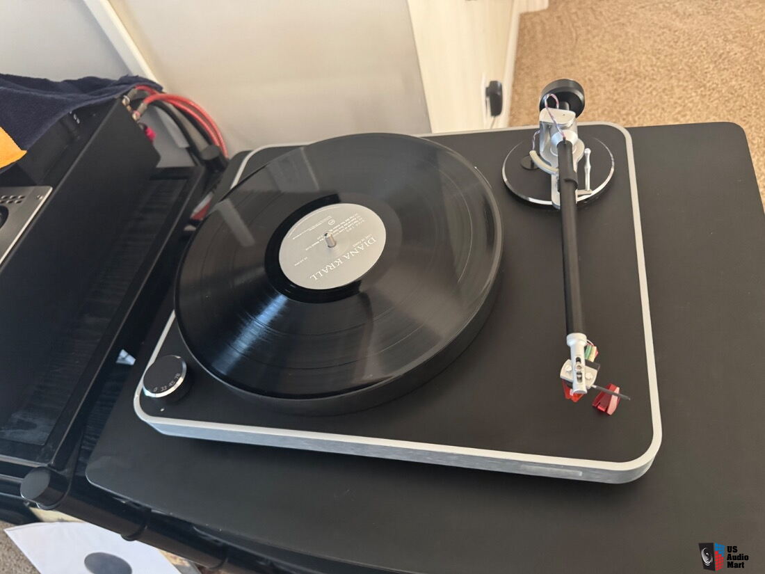 Clearaudio Concept turntable with Ortofon Red Cartridge Photo #5790219 ...