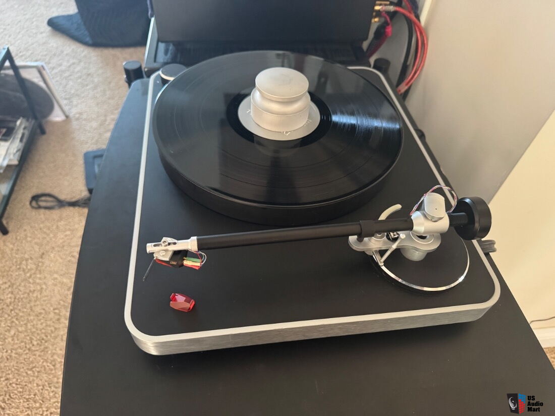 Clearaudio Concept turntable with Ortofon Red Cartridge Photo #5790219 ...