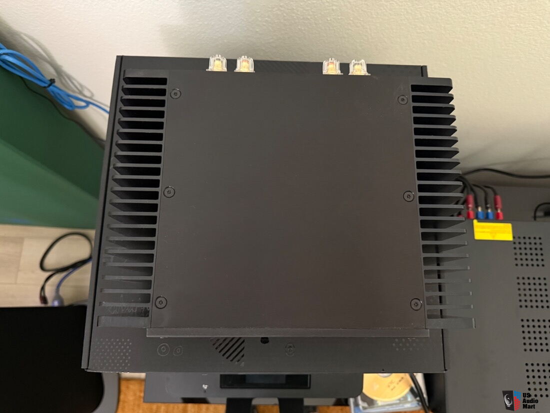 Benchmark AHB2 and Eversolo DMP A6 Streamer / DAC / Pre Pair Photo ...
