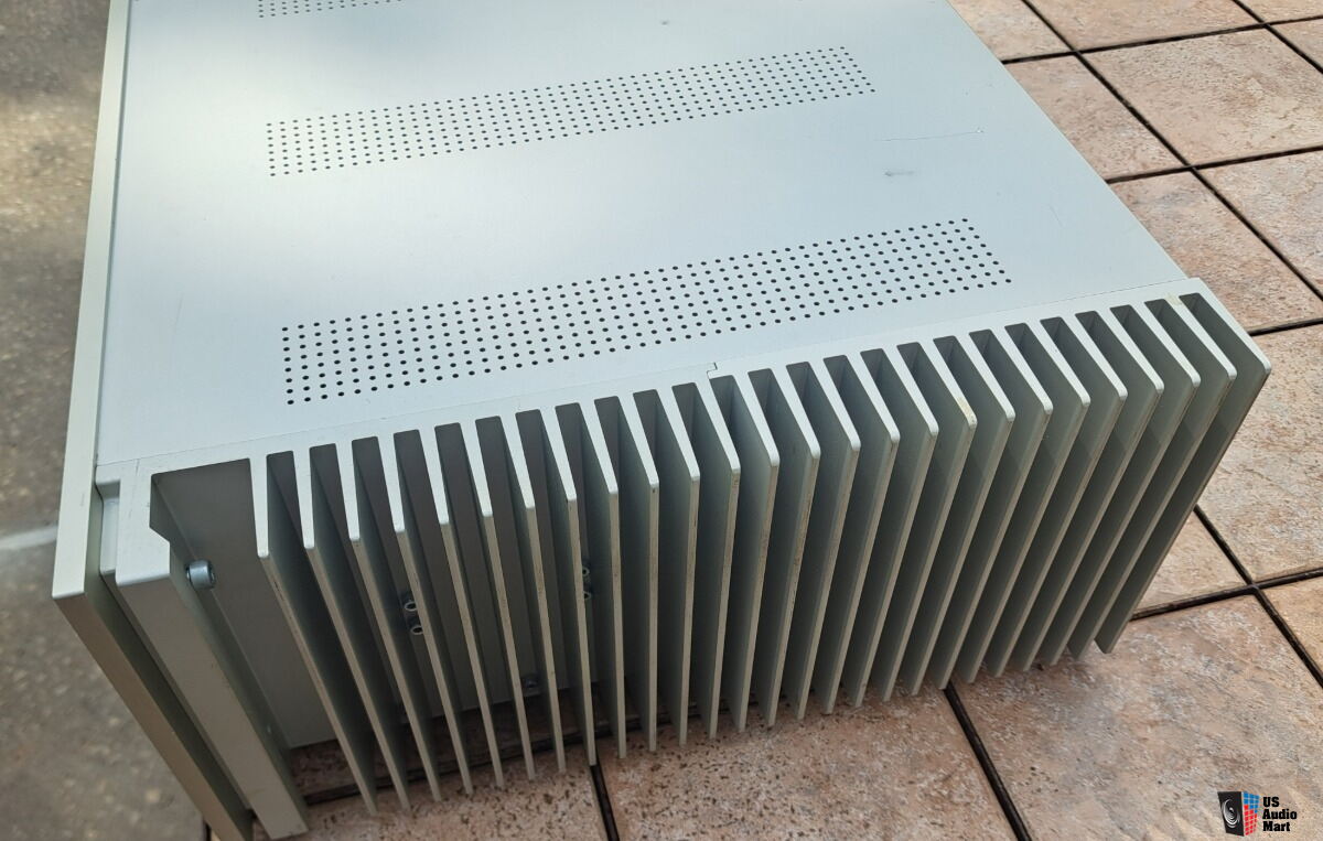 NAD S200 amplifier Photo #5793345 - US Audio Mart