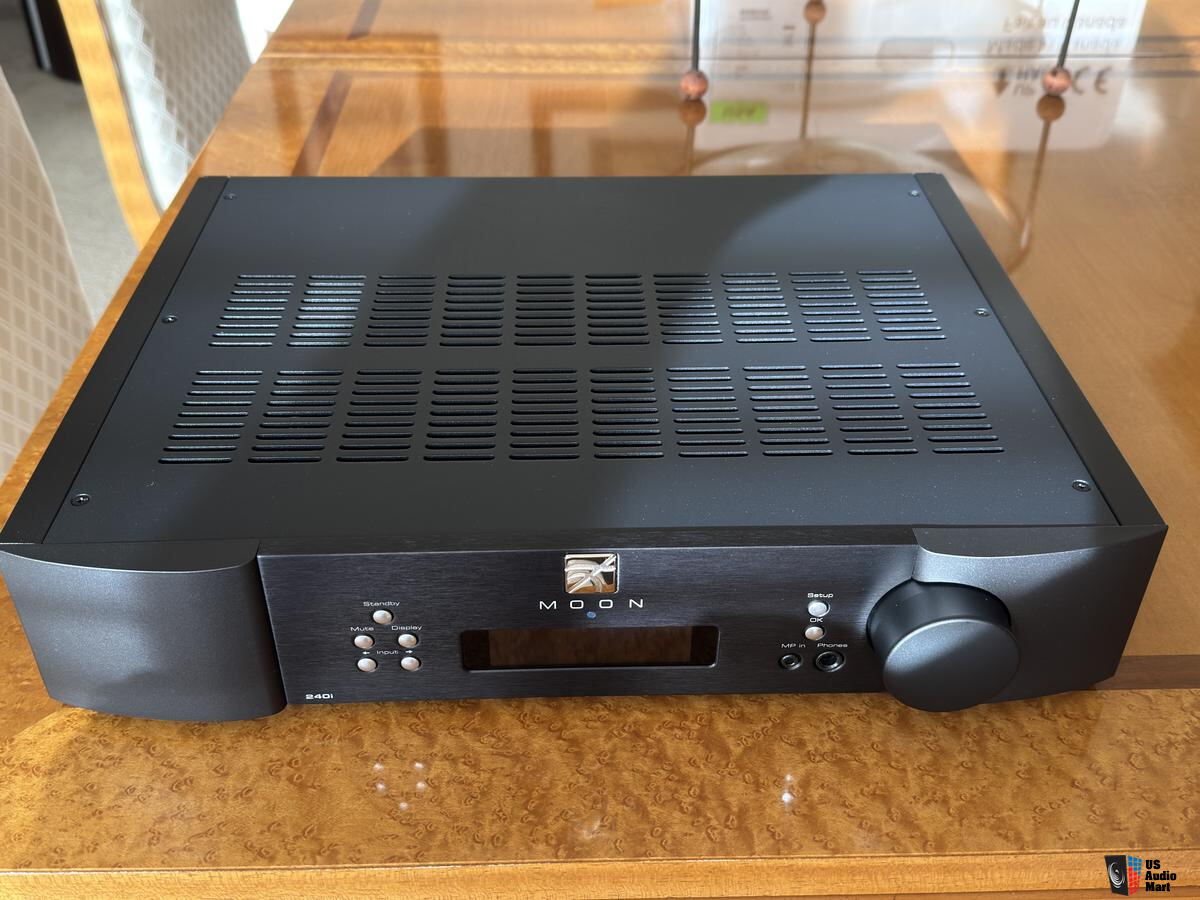 Moon by SIM Audio 240i For Sale - US Audio Mart