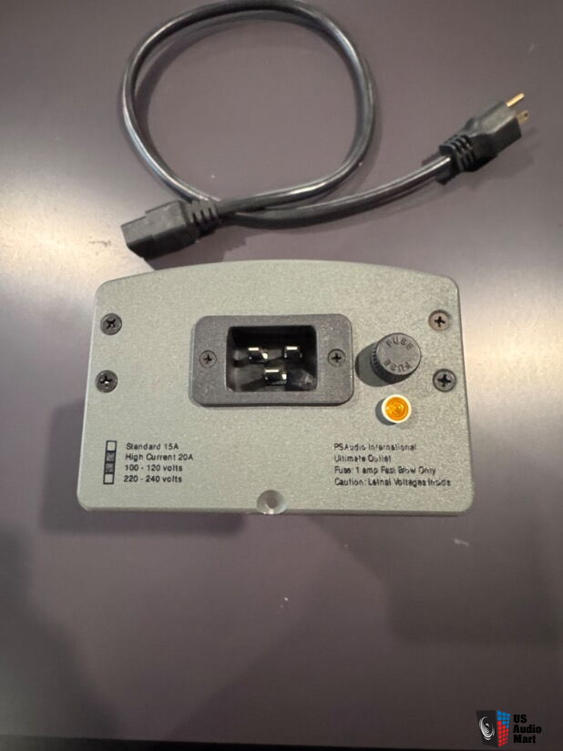 PS Audio Ultimate Outlet 20 Amp version Photo #5802393 - US Audio Mart