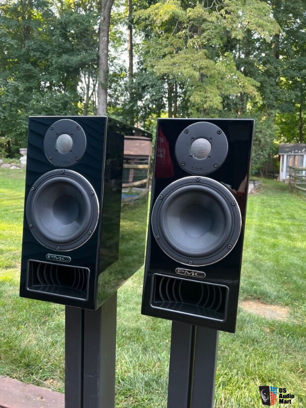 PMC Twenty5 22i passive speakers monitors New Made in England Photo ...