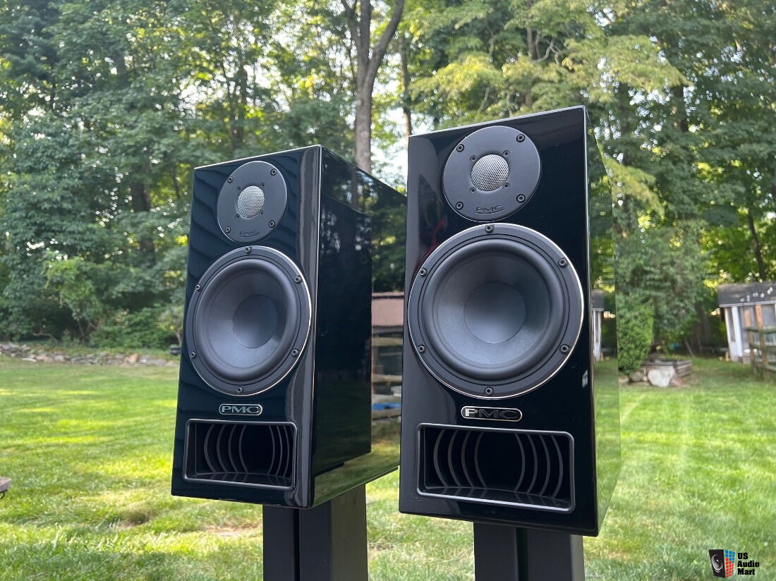PMC Twenty5 22i passive speakers monitors New Made in England Photo ...