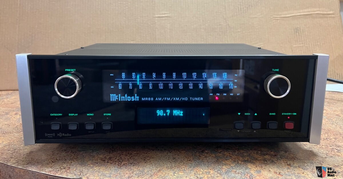 McIntosh MR88 Tuner Excellent Condition with Original Box Photo ...