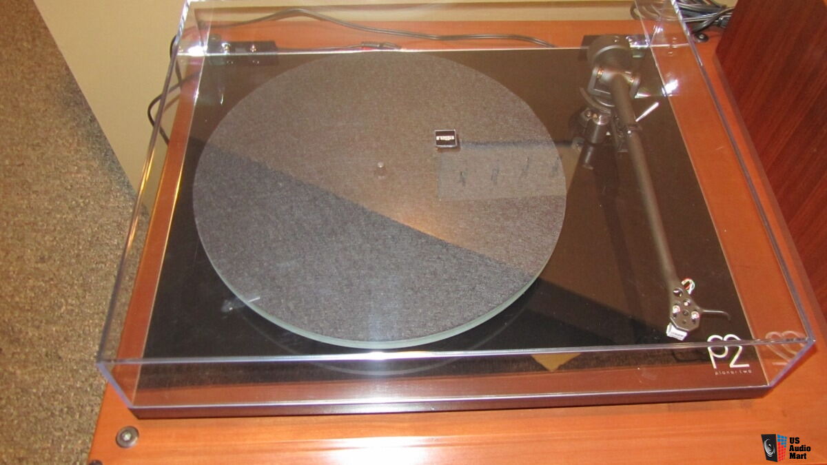 Rega Planar 2 Carbon Photo #5818960 - US Audio Mart