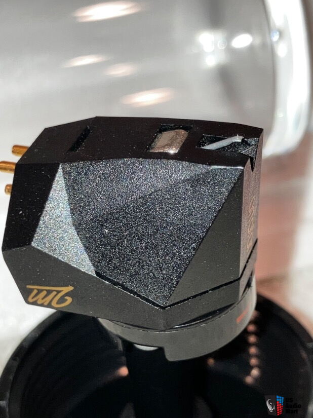 Ortofon 2M Black MM Phono Cartridge in box. Less than 5 HOURS of use ...