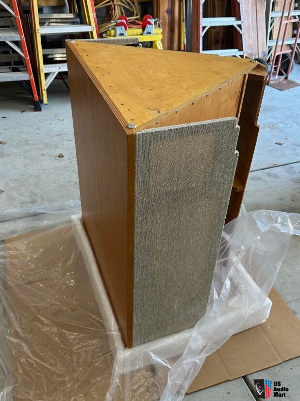 Klipsch Klipschorn KC-BR (pair) in newer factory boxes Photo #5824203 ...