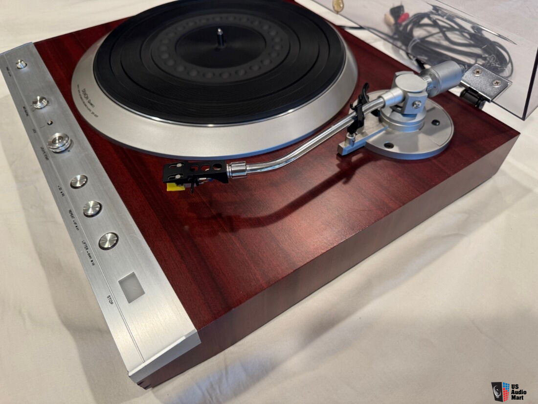 Denon DP40F Direct Drive Fully Automatic Turntable Looks and Sounds ...