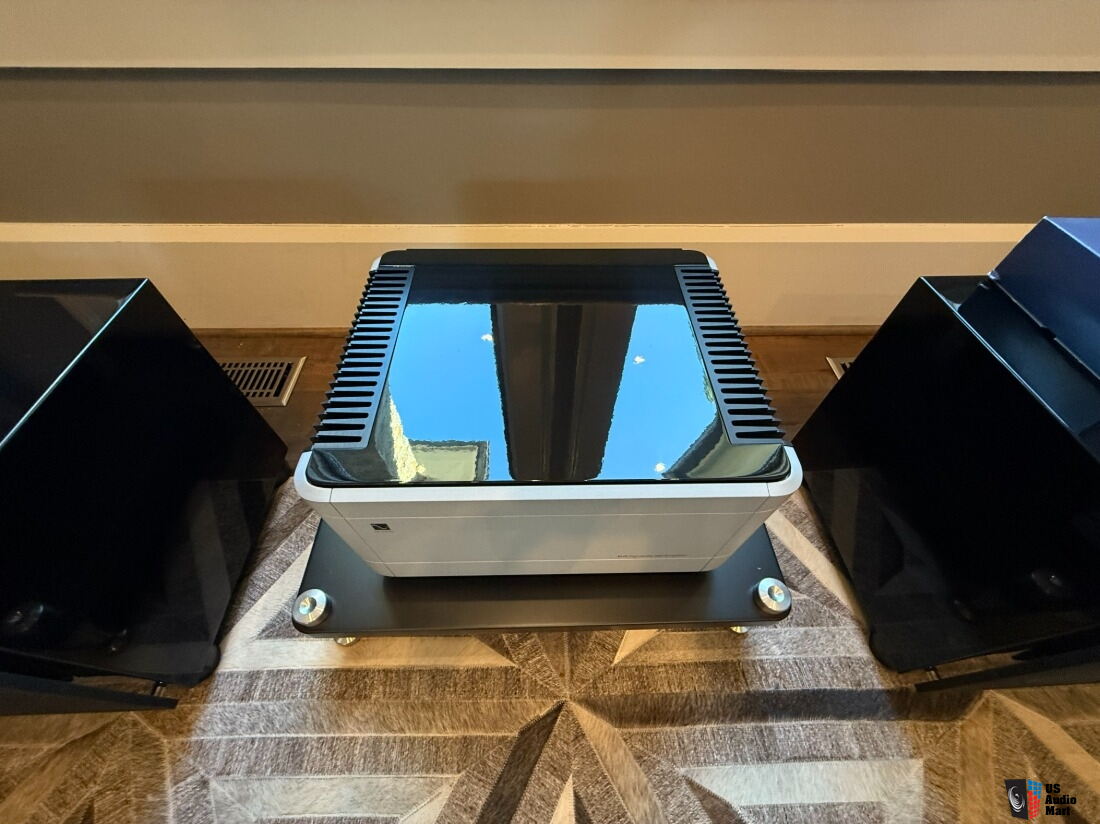 PS Audio BHK M300 Mono Amps Photo #5827631 - US Audio Mart