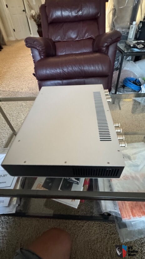 PS Audio S300 Stellar Stereo Power Amplifier Silver Photo #5828512 - US ...