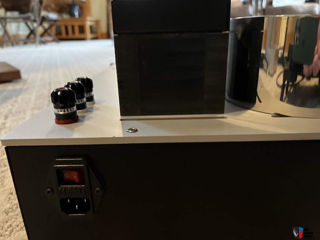 LampizatOr Balanced 211 Mono Amplifiers - mint customer trade-in Photo ...