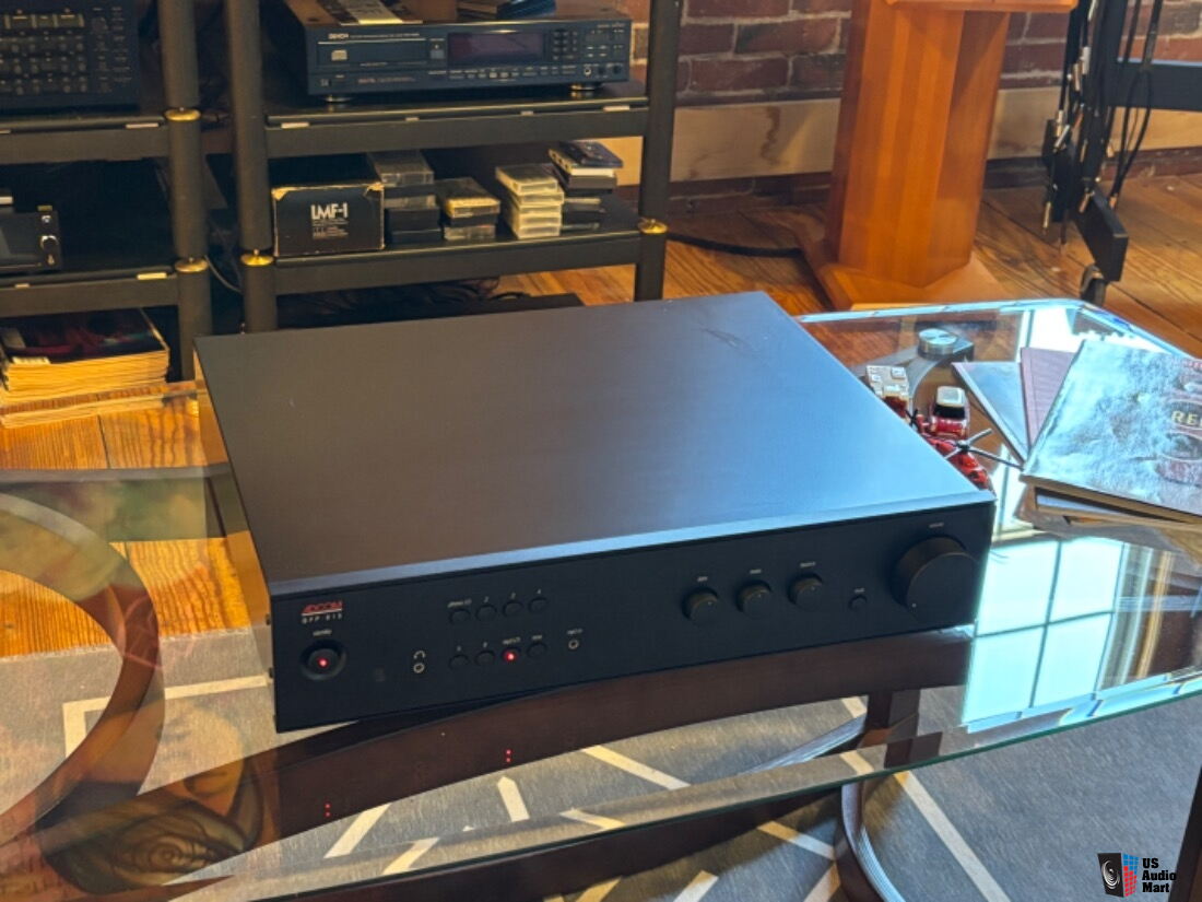 Adcom GFP-815 Full Featured Preamp Photo #5830437 - US Audio Mart