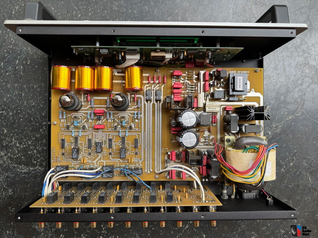 Audio Research LS26 Vacuum Tube Hybrid Preamplifier with Remote, in ...