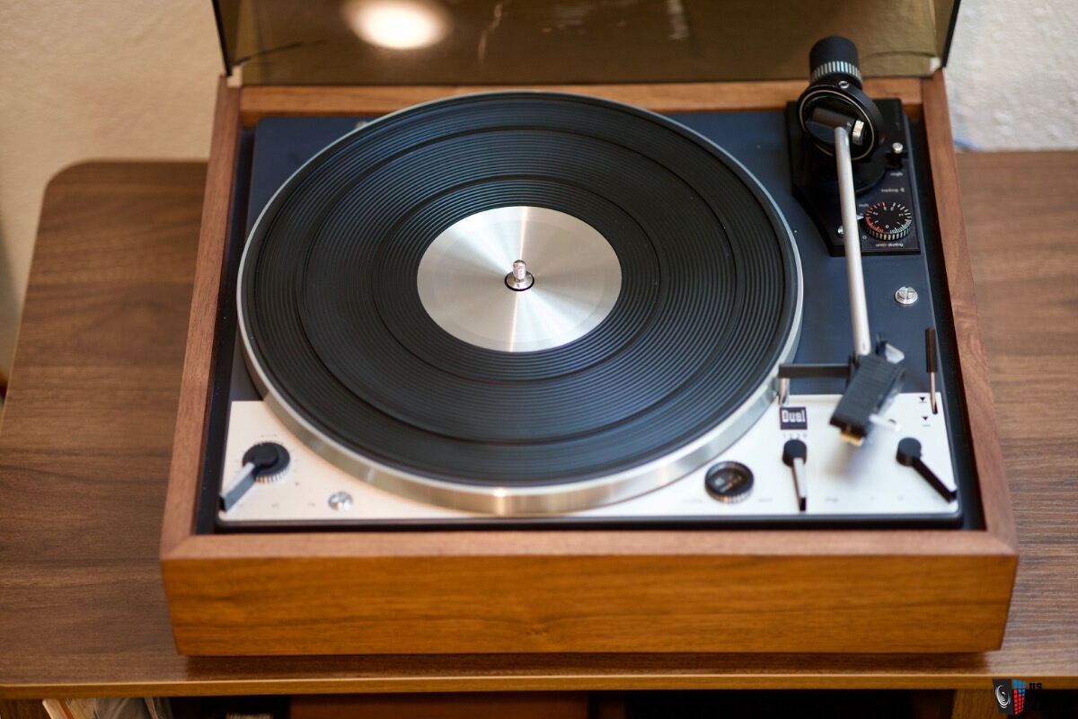 Dual 1229 Turntable with Solid Walnut Plinth Photo #5839849 - US Audio Mart