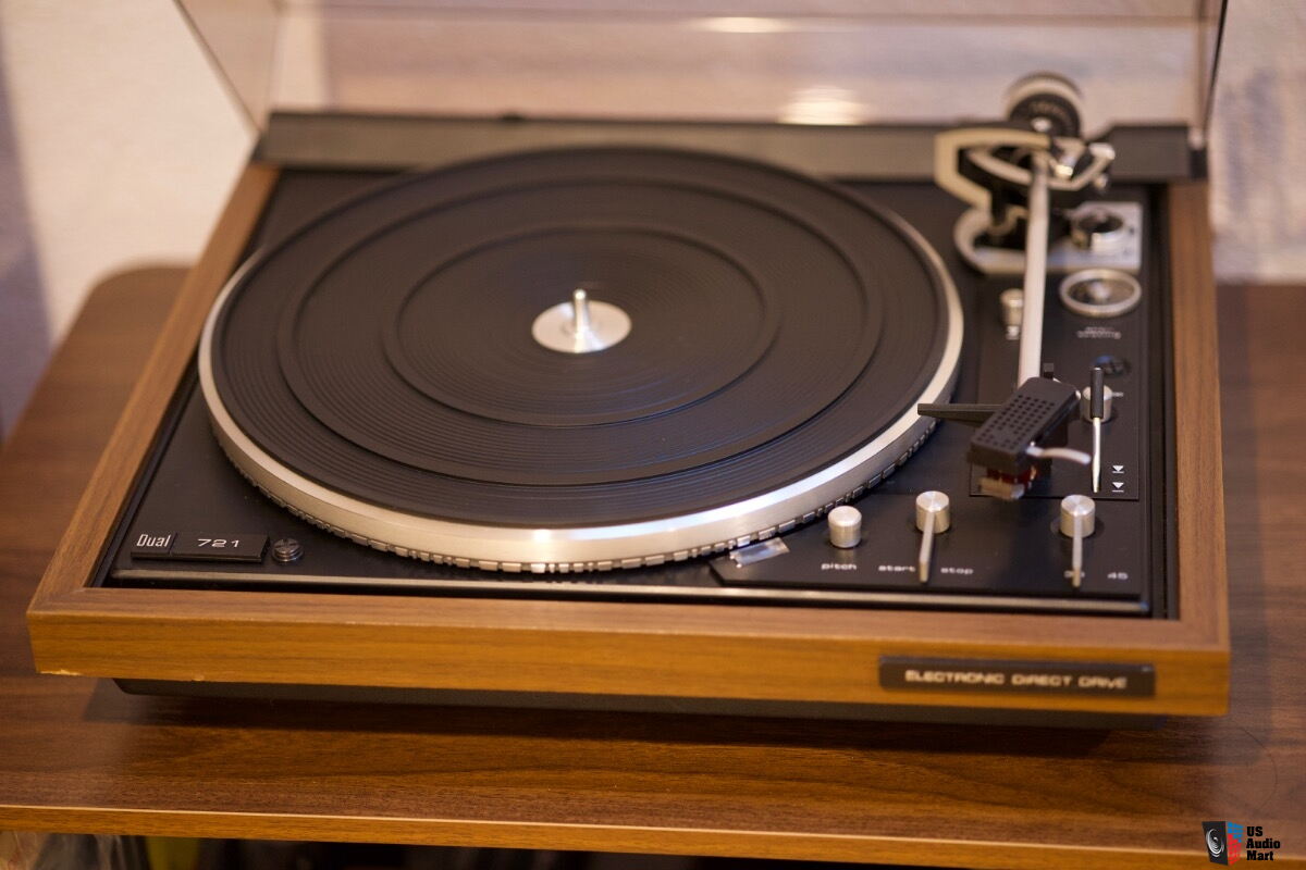 Dual 721 Turntable Photo #5840263 - US Audio Mart