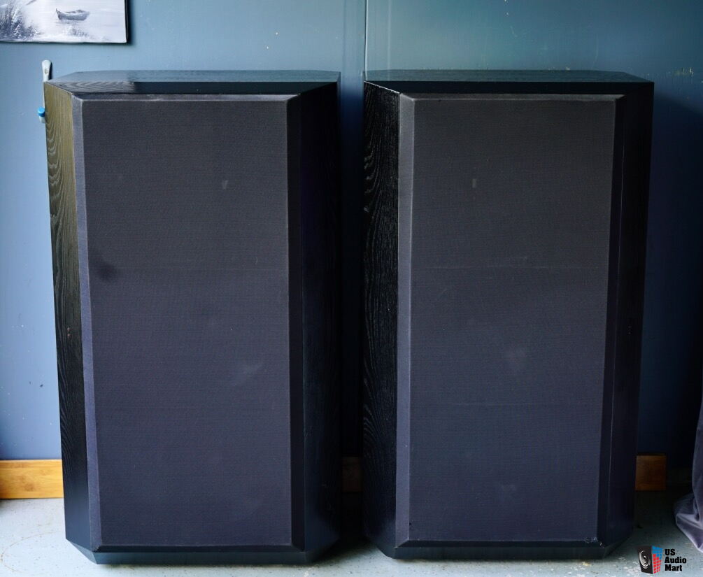 Bowers and Wilkins B&W 808 Photo #5847287 - US Audio Mart