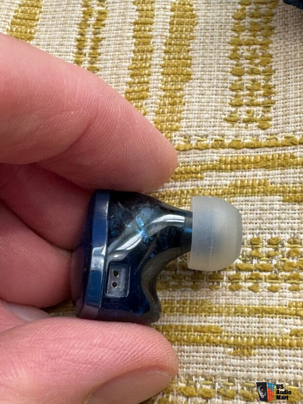 UM Multiverse mentor Deep Blue Ltd - iems only Photo #5850880 - US ...
