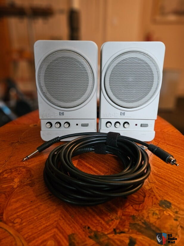 Roland MA-12C Stereo Micro Monitors - Pair (2) For Sale - US Audio Mart