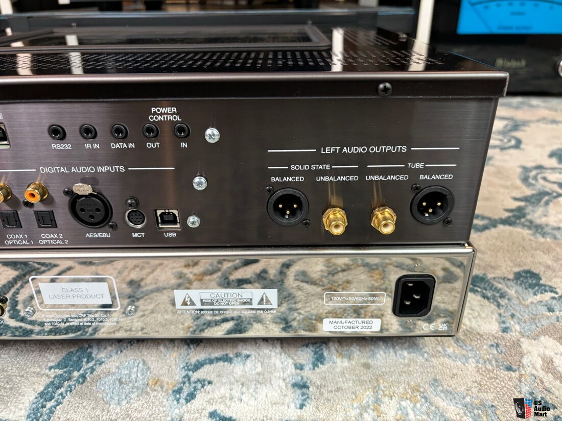 McIntosh MCD12000 Reference SACD/CD Player Photo #5852156 - US Audio Mart