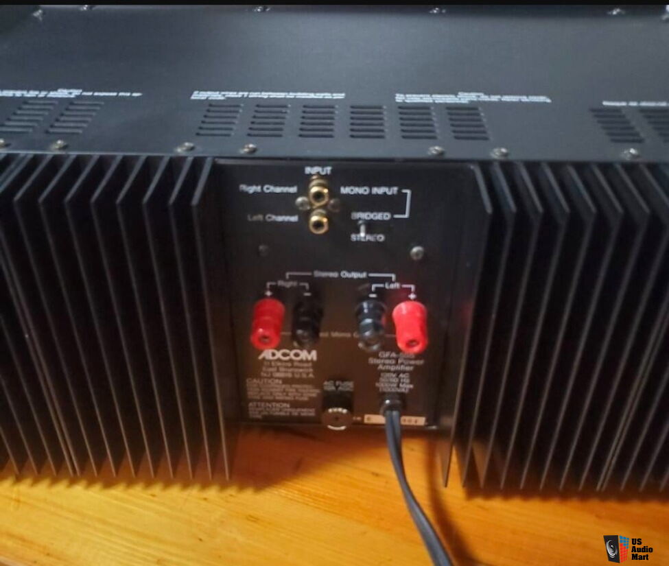 Adcom 555 power amplifier Photo #5855485 - US Audio Mart