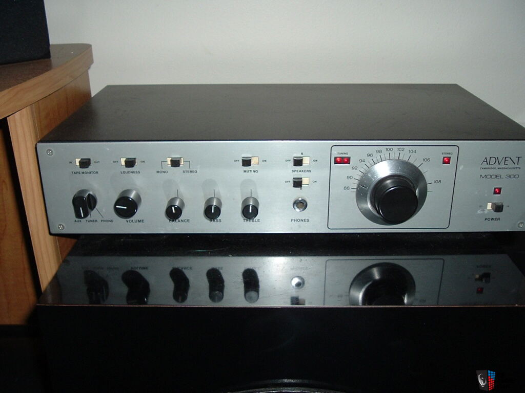 Advent 300 receiver Photo #585639 - US Audio Mart