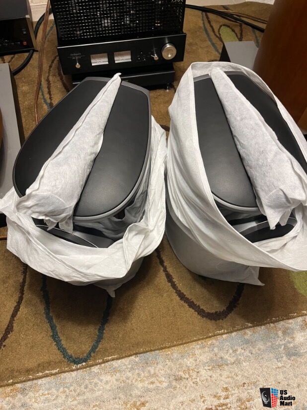 B&W 805 D4 (and stand) Photo #5858754 - US Audio Mart