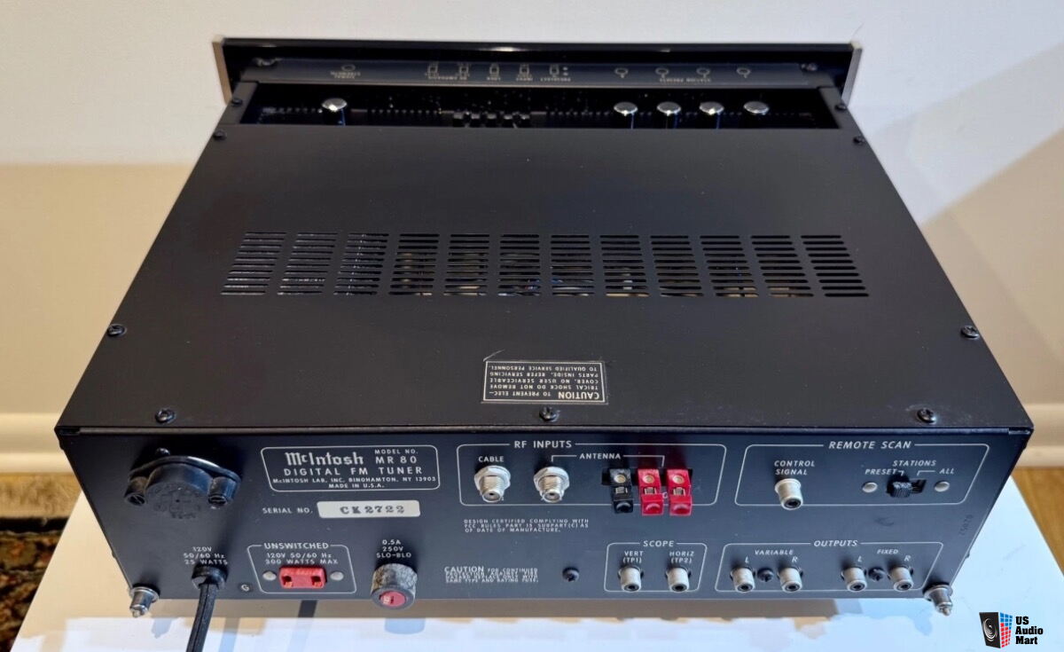 McIntosh MR80 Digital FM Tuner Photo #5861129 - US Audio Mart