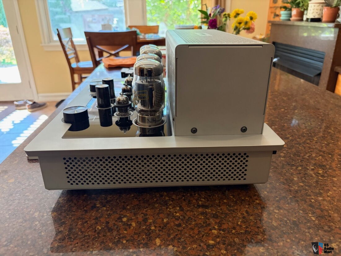 Audio Research I/50 with DAC and Phono Photo #5863927 - US Audio Mart
