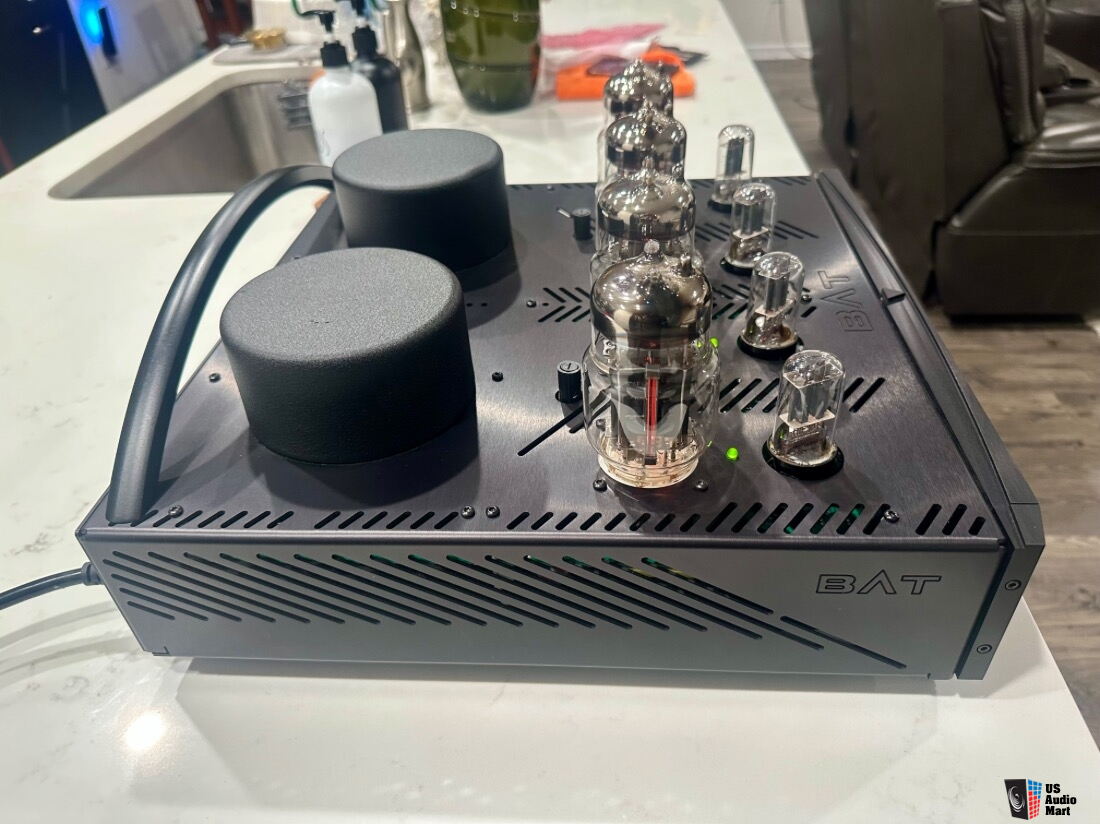 BAT VK-80i Integrated Tube Amplifier - Black - Excellent Condition ...