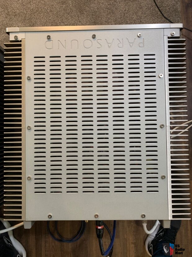 Pristine and highly regarded set of Parasound JC-1 Monoblock amplifiers ...